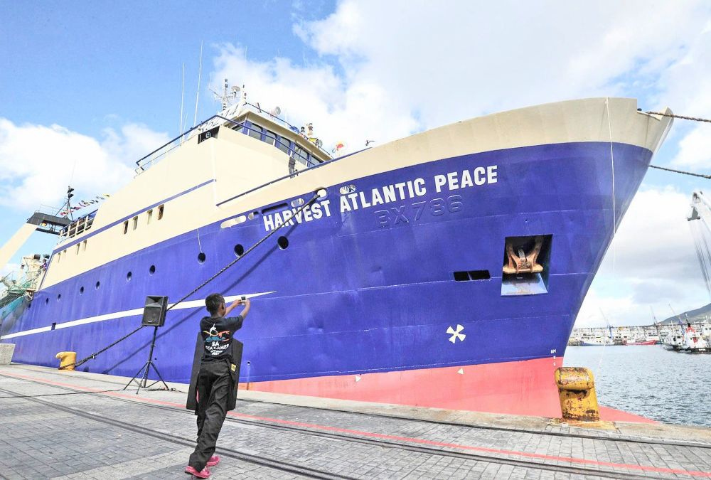 Sea Harvest acquire new freezer trawler for R181m