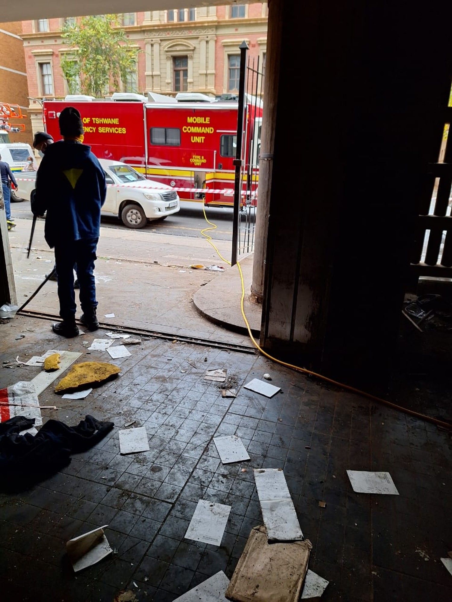 Tshwane EMS discover two decomposed bodies in the basement while ...