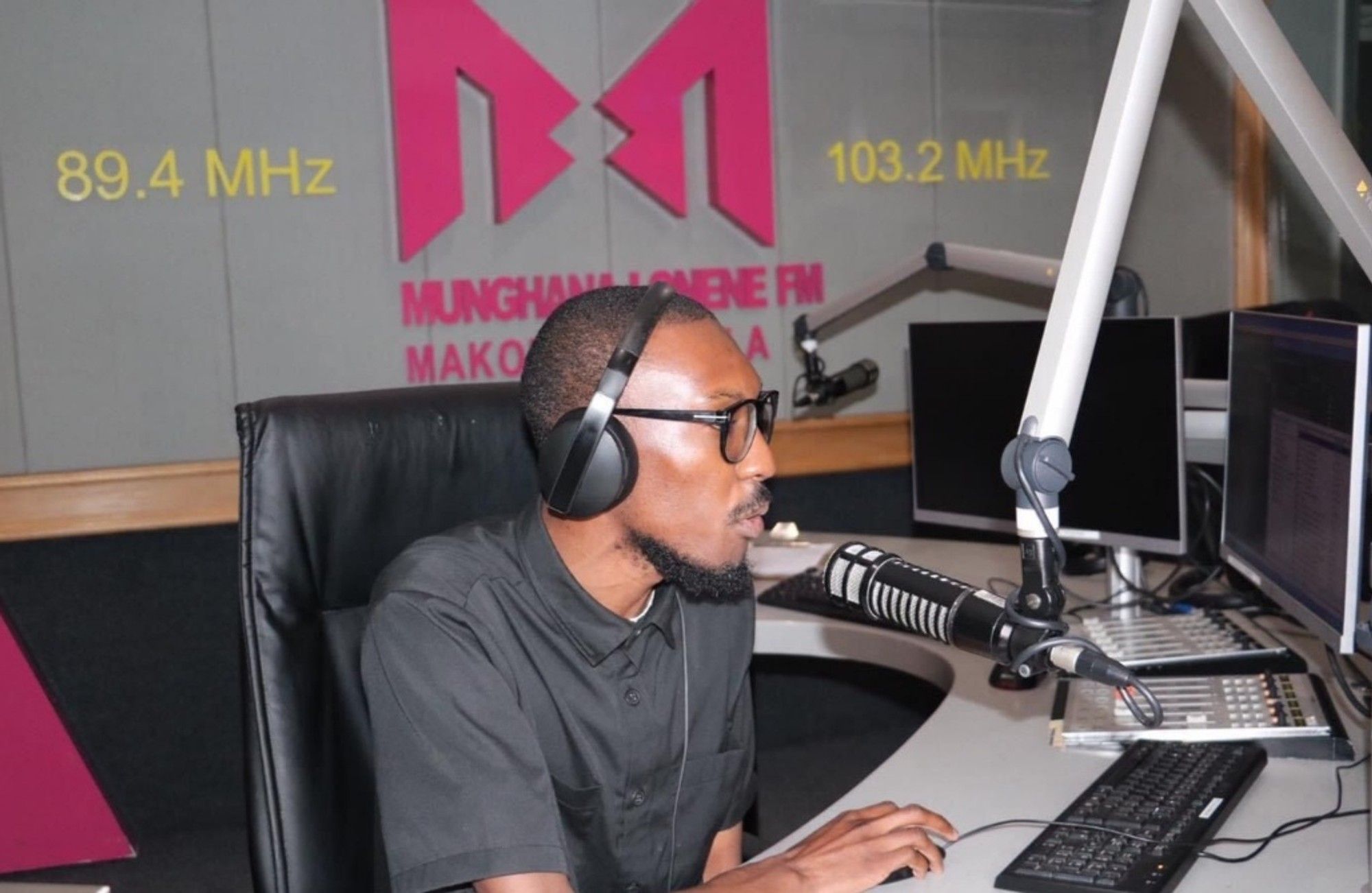 Popular broadcaster Given Mabunda joins Munghana Lonene FM