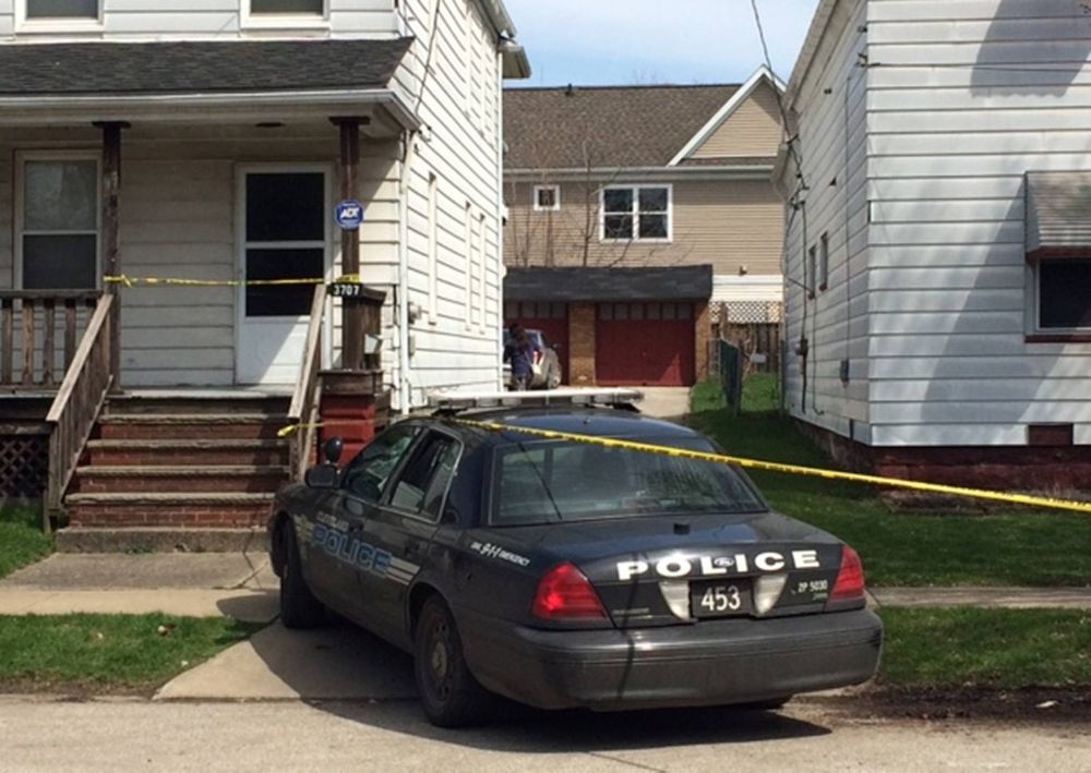 Toddler fatally shoots baby brother