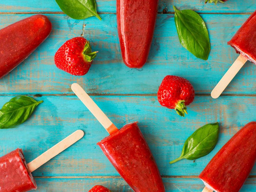Strawberry ice lollies inspired by #Wimbledon