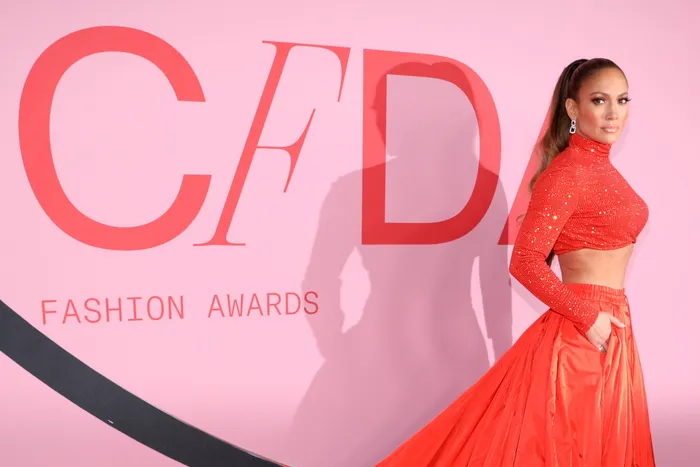 Jennifer Lopez receives CFDA Fashion Icon Award