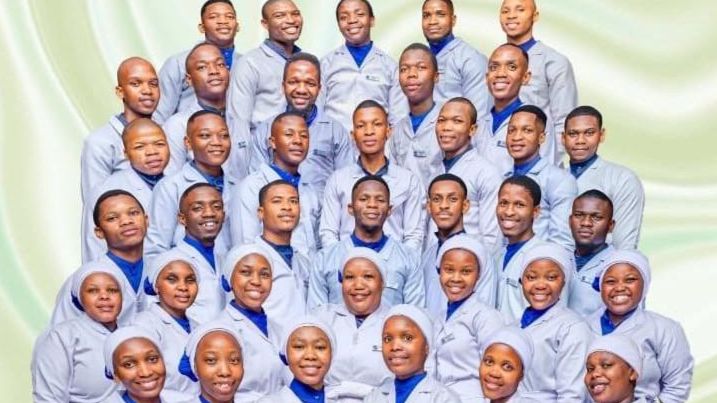 Izitshudeni zamaZayoni asoNgoye zizethula kabusha ngecwecwe lesine