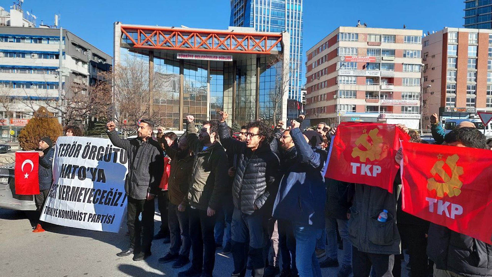 Turkish parties protest Nato expansion