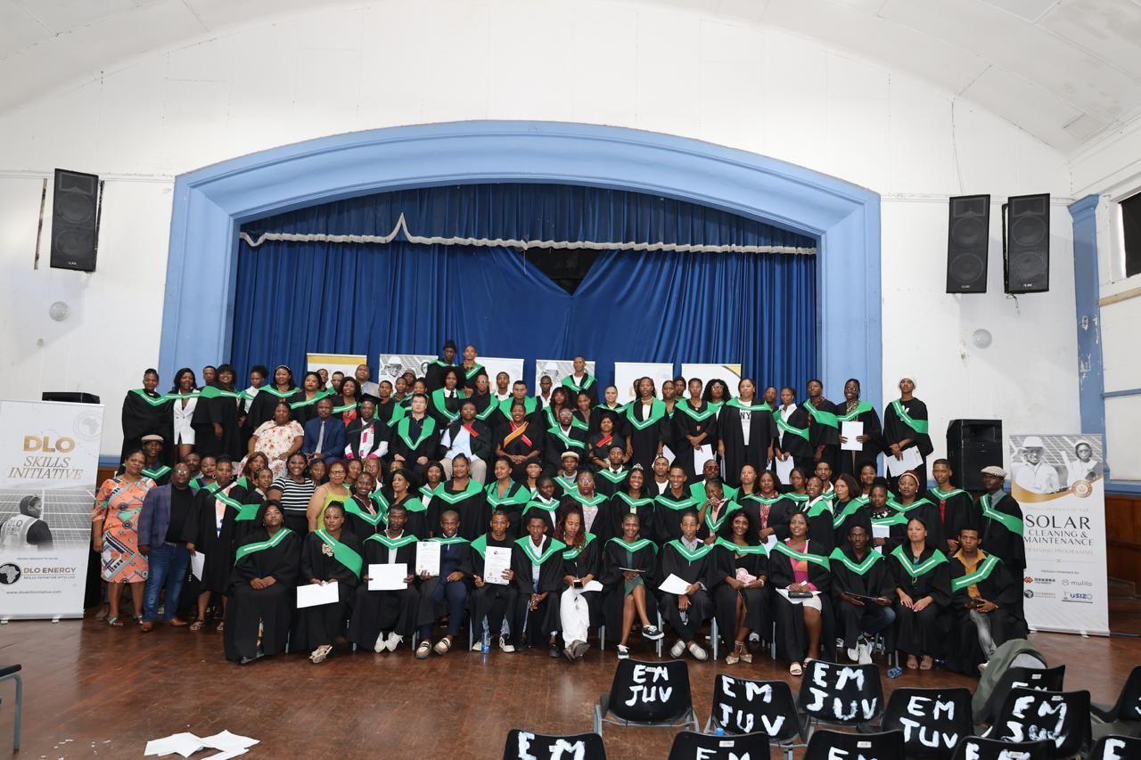 Challenges and strategies in the post-graduation job market for South ...