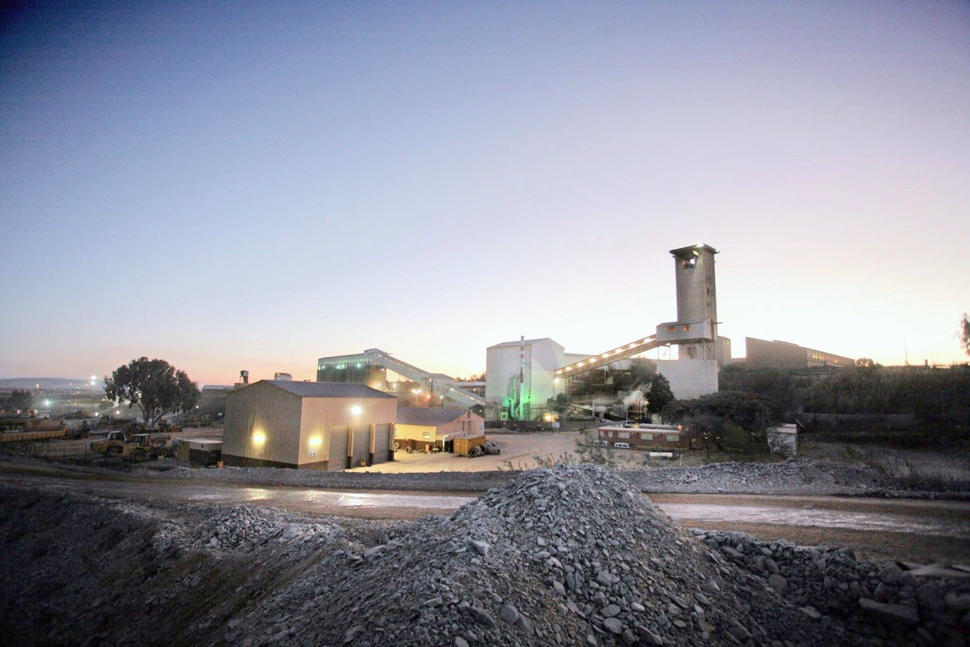 NUM demands accountability from Sibanye-Stillwater following Kloof mine ...