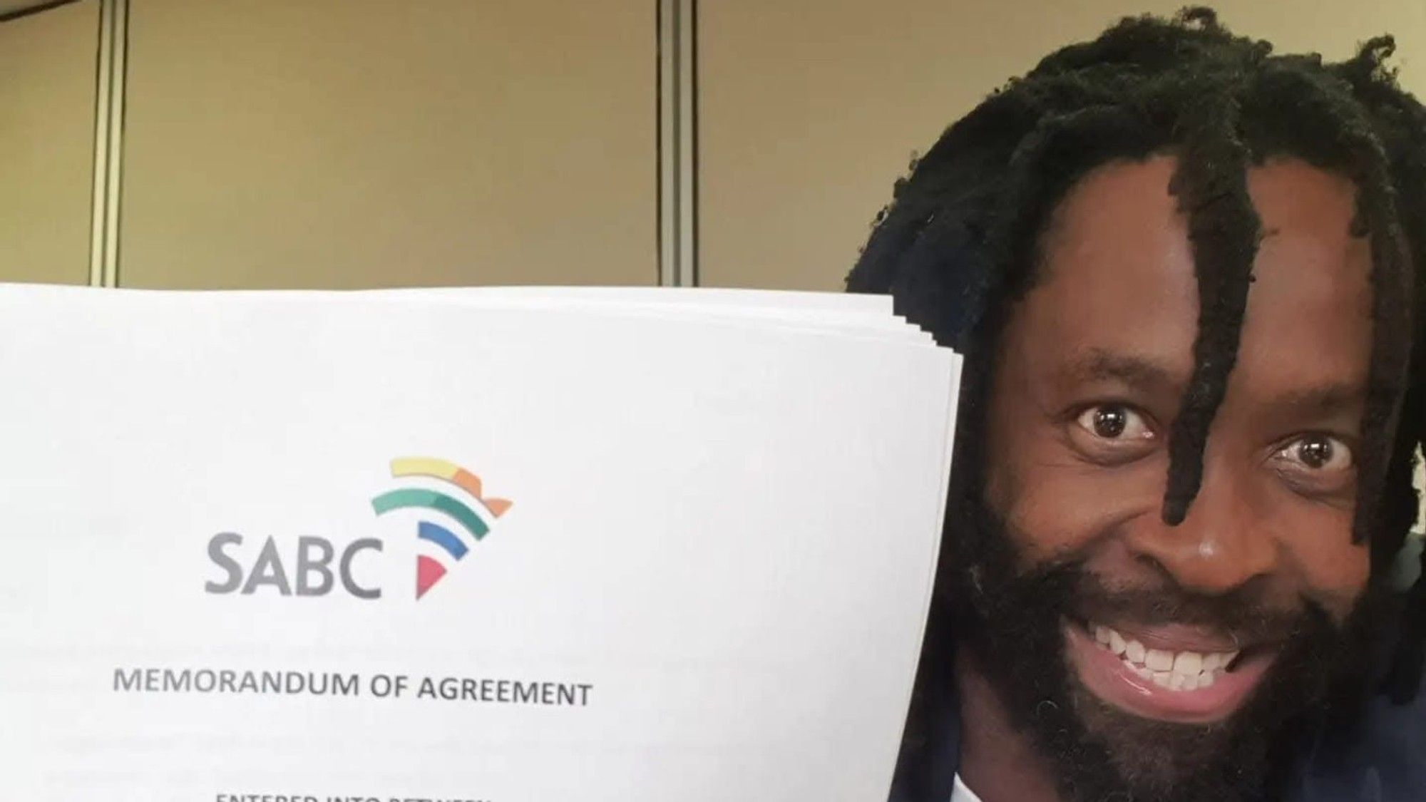 Amadlelo amatsha kuDJ Sbu, oshiya iRadio 2000