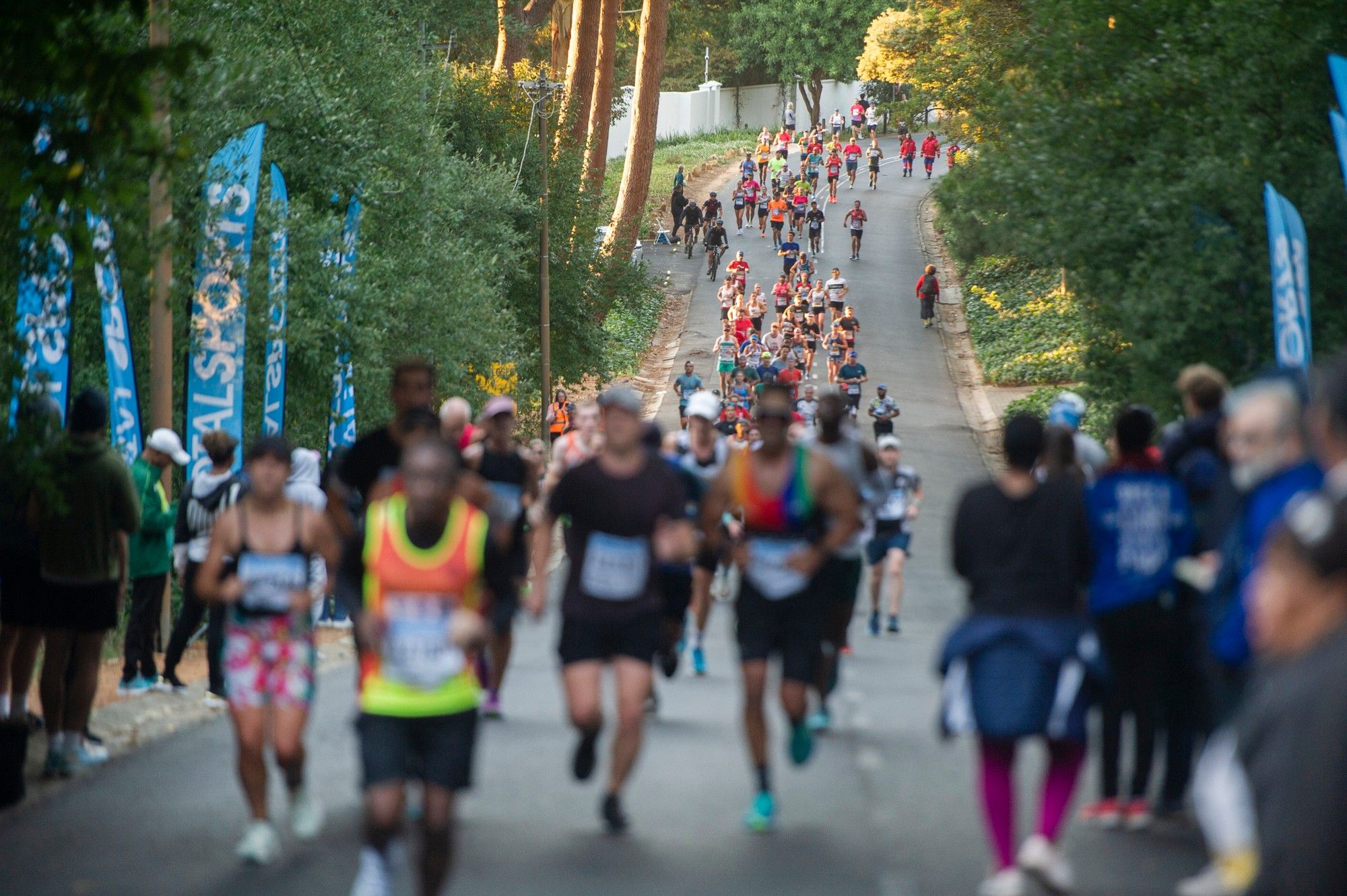 Two Oceans marathon sets record with 98 countries represented, boosting ...