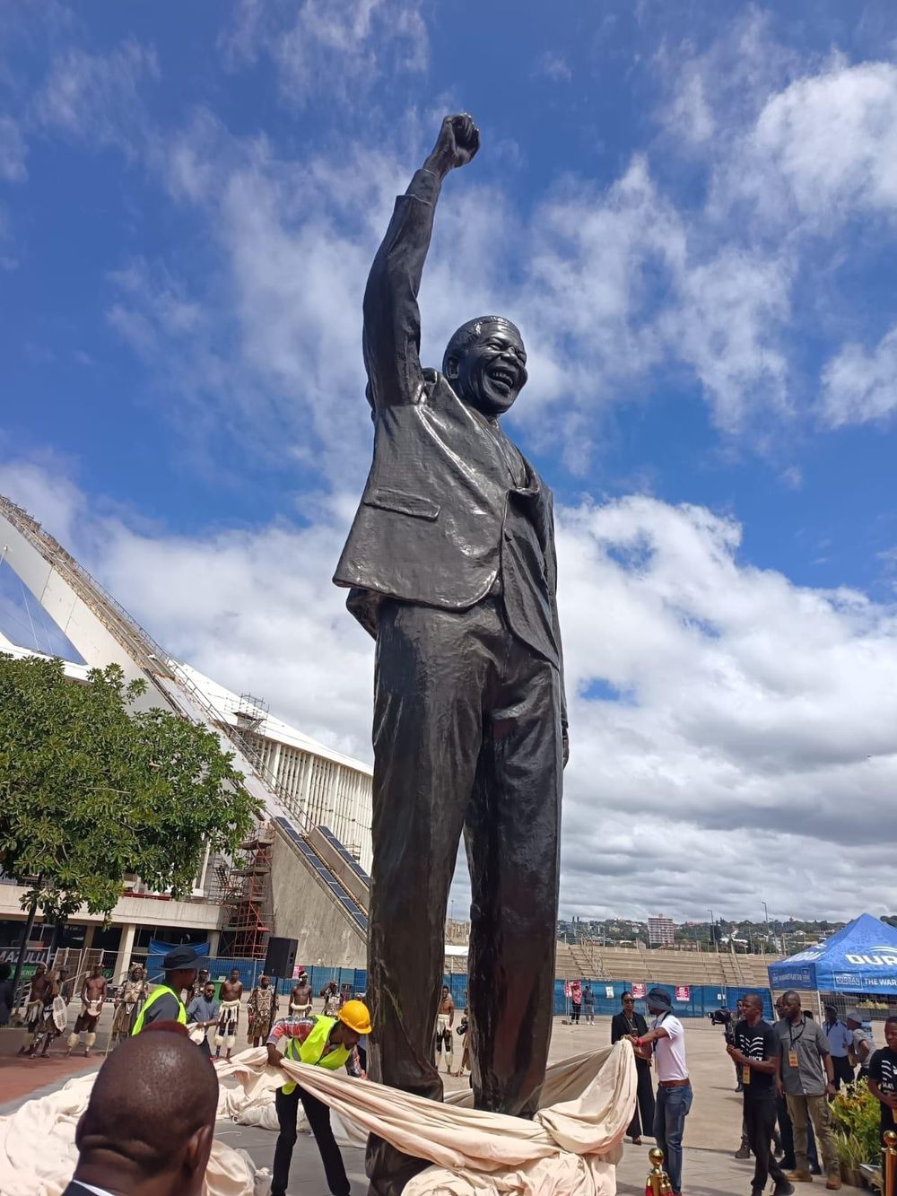 DA protests R22m Mandela, Tambo statues unveiling amid Durban service ...
