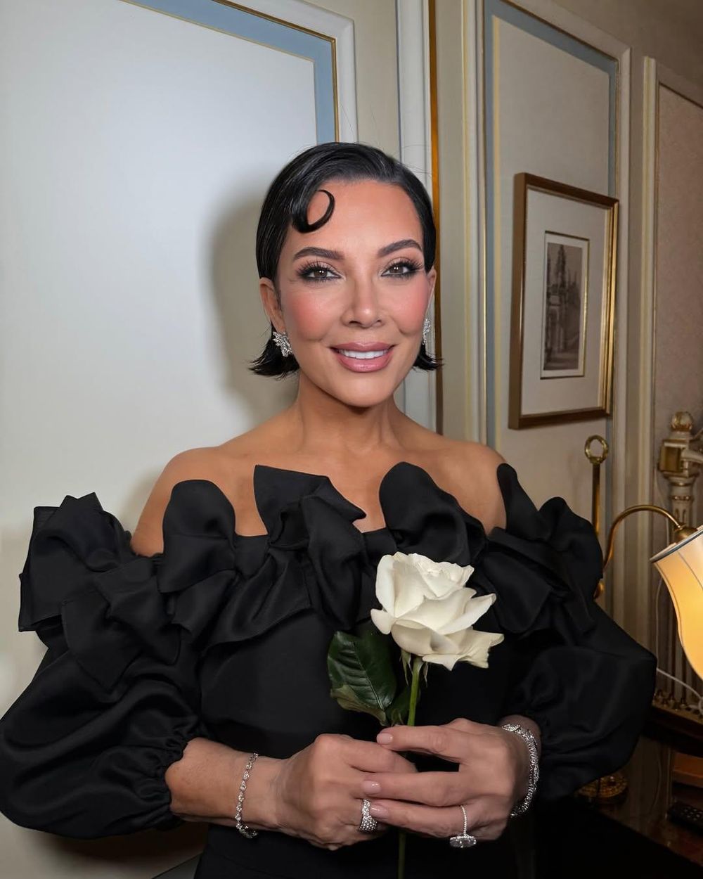 Kris Jenner's jaw-dropping facelift at 69: meet the expert surgeon ...