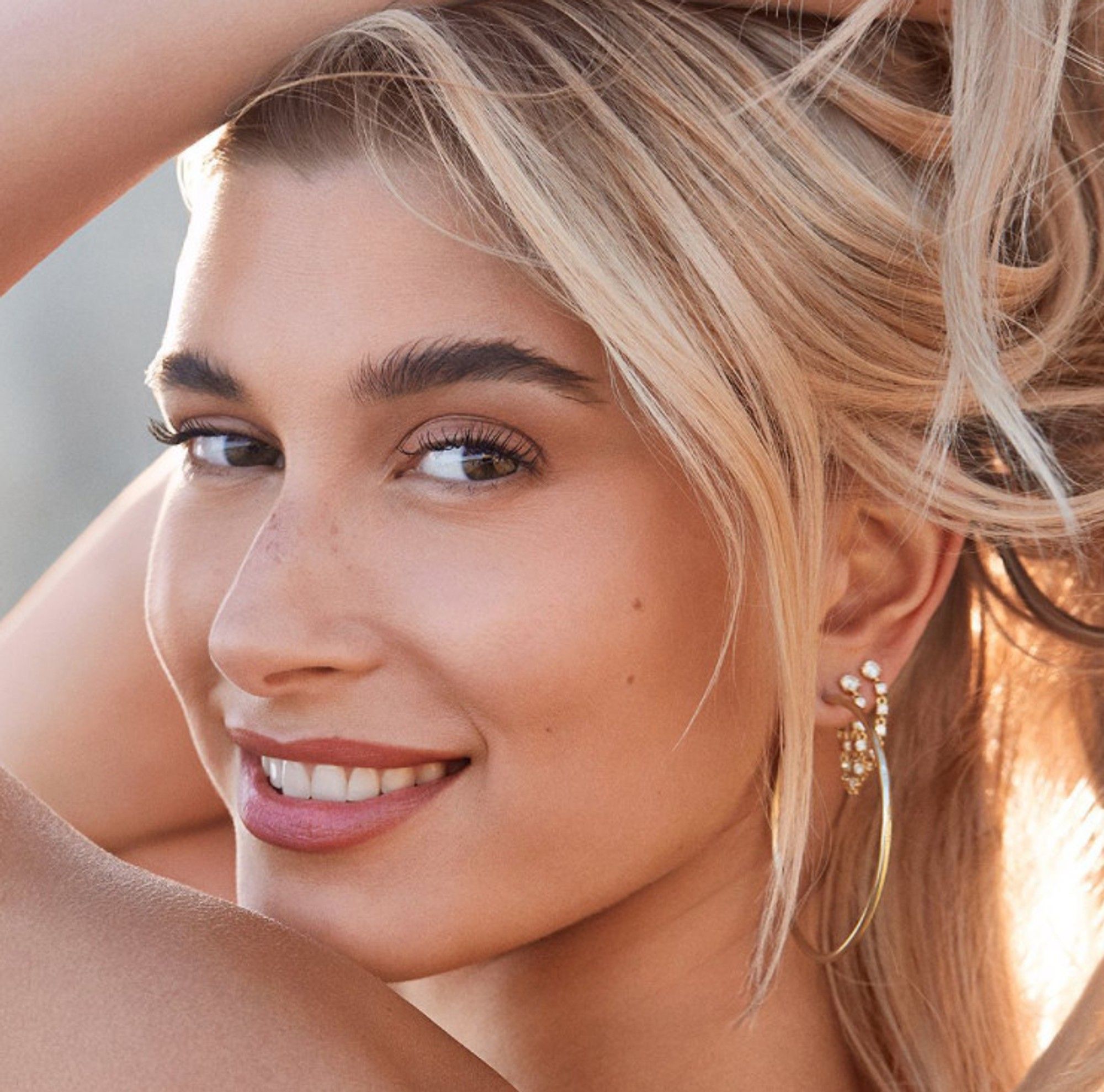 Hailey Bieber' s $1 billion glow-up: from Hollywood royalty to beauty mogul