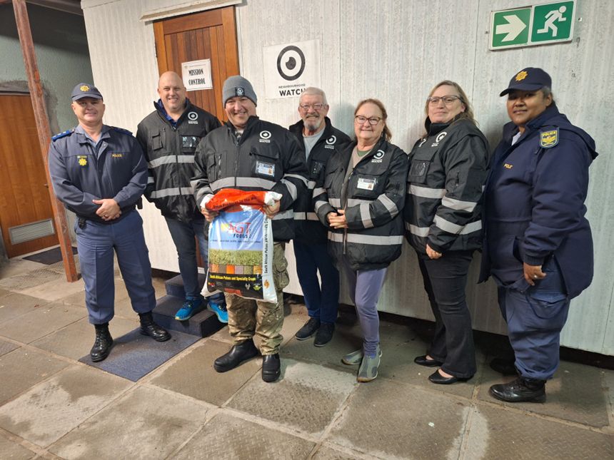 Melkbosstrand Watch supports SAPS in fighting hunger