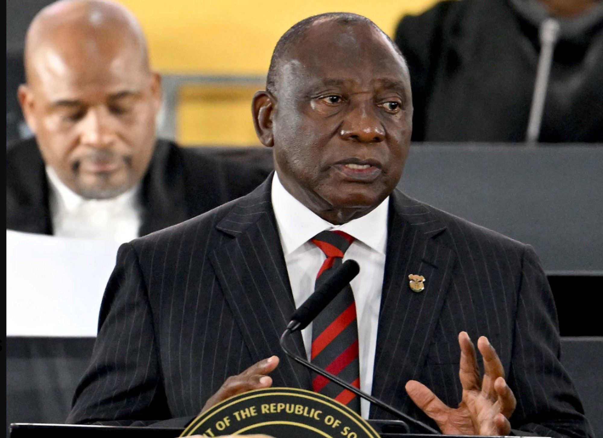 The art of (fake) admiration: Public applause must be earned by SA ...