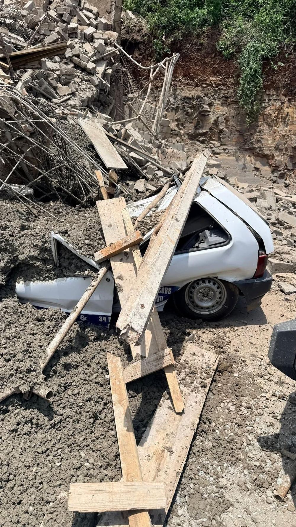 Kulimale abasebenzi kuwa ibhilidi eVerulam