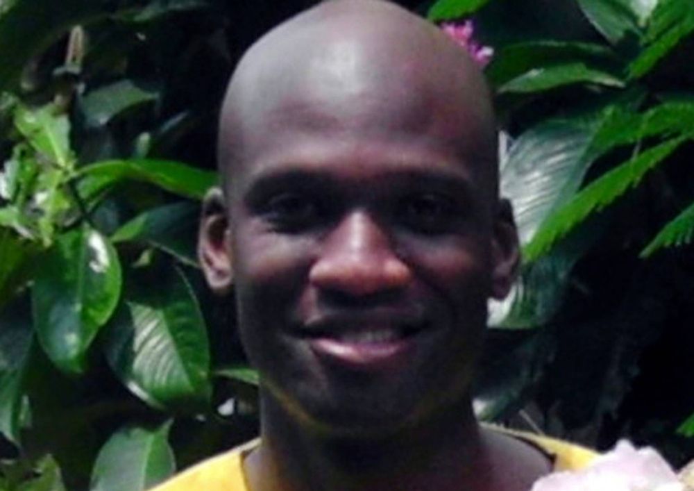 FBI: Navy Yard gunman stalked victims