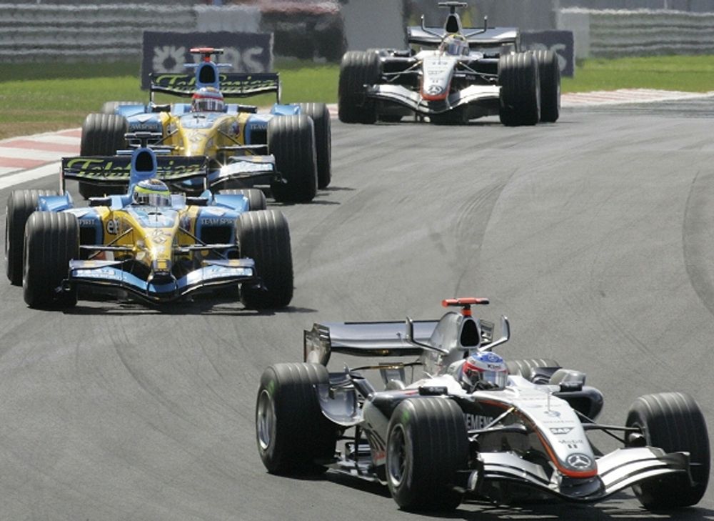 Renault guilty of team orders, says De la Rosa