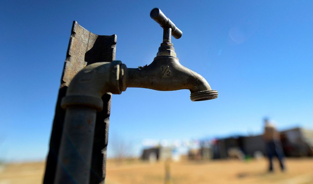 Kimberley residents frustrated as water outage continues into Monday