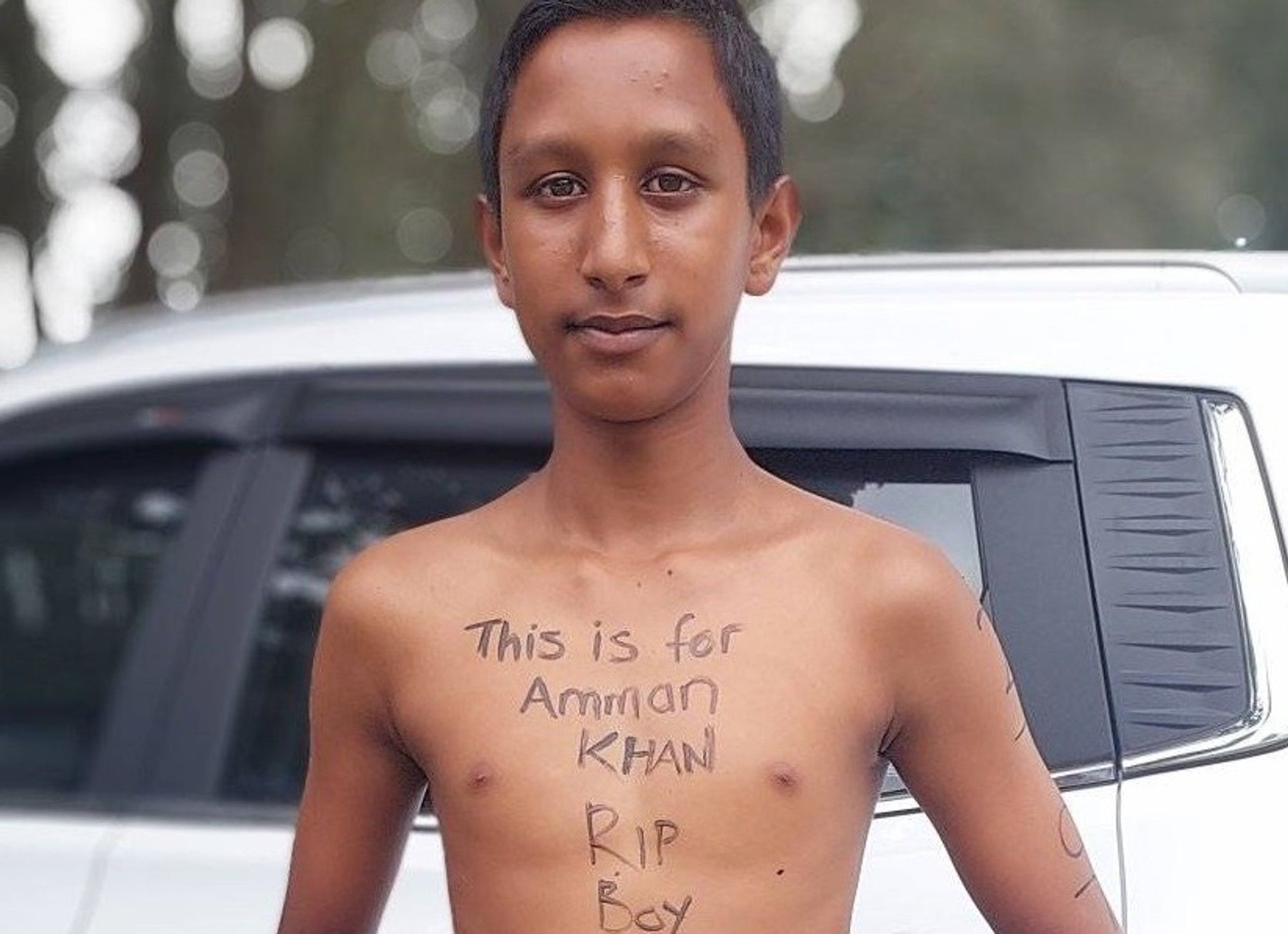 Teen swims Midmar Mile in tribute to drowning victim Amaan Khan