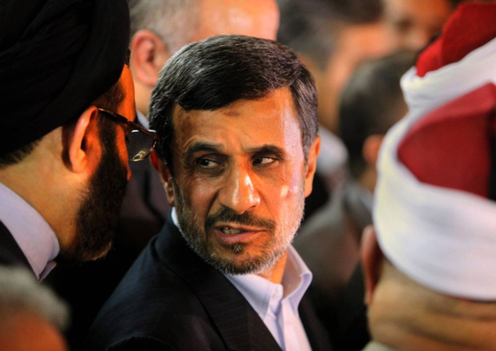 Top cleric scolds Ahmadinejad