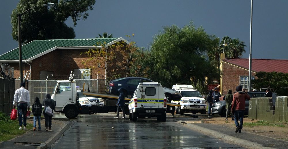 Three people held after off-duty SAPS officer killed in Delft