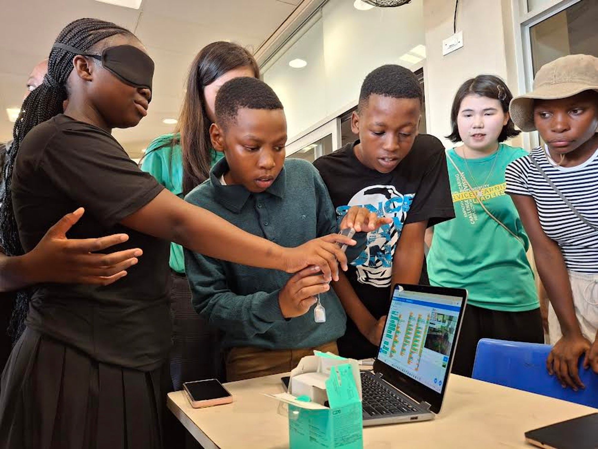 Hong Kong university students teach Mamelodi high school pupils AI and ...