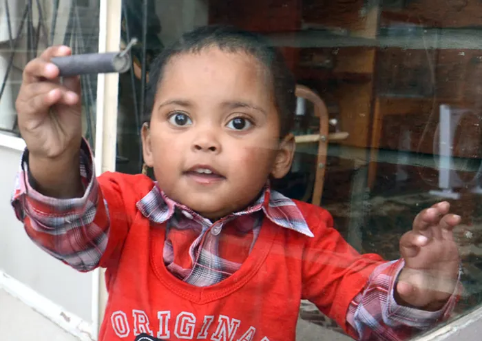 Tot hit in face with firecracker