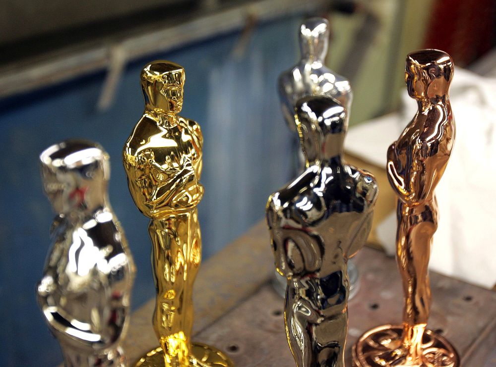 `Incredibly tight' #Oscar race Has oddsmakers bracing for upsets