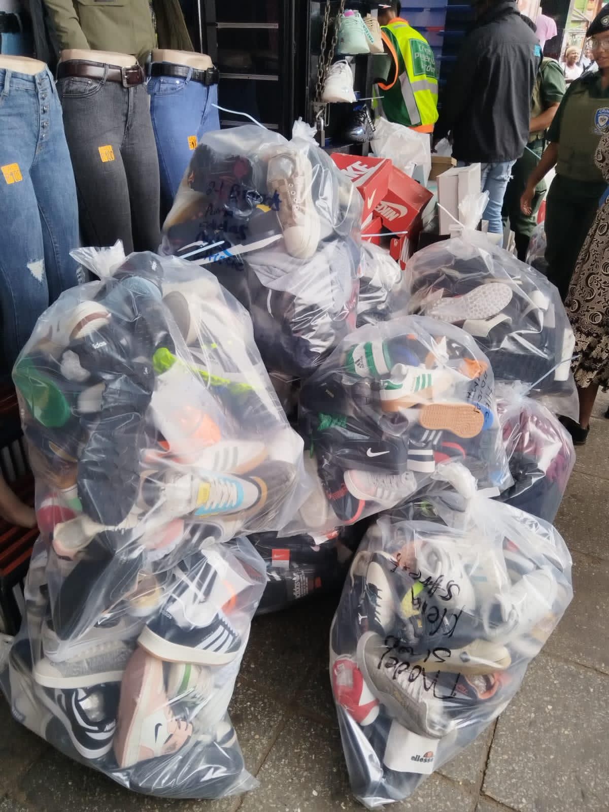 Gauteng police crack down on counterfeit trade in massive CBD operation