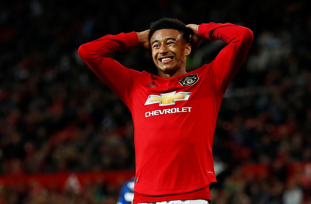 Lingard injury adds to Man Utd woes after Alkmaar draw