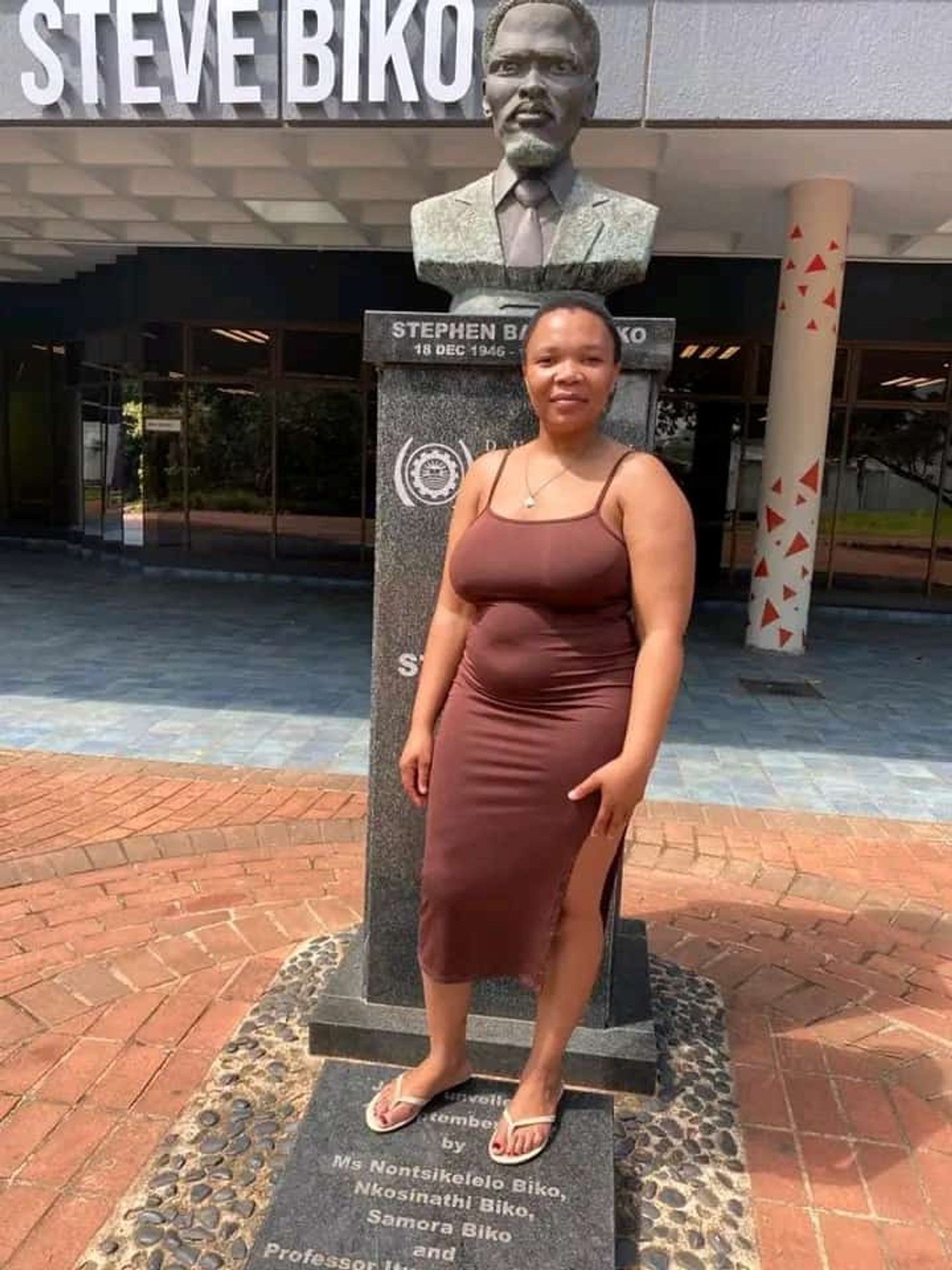 Inyanga ichakide uthishanhloko obezokhendla ngelokubulala