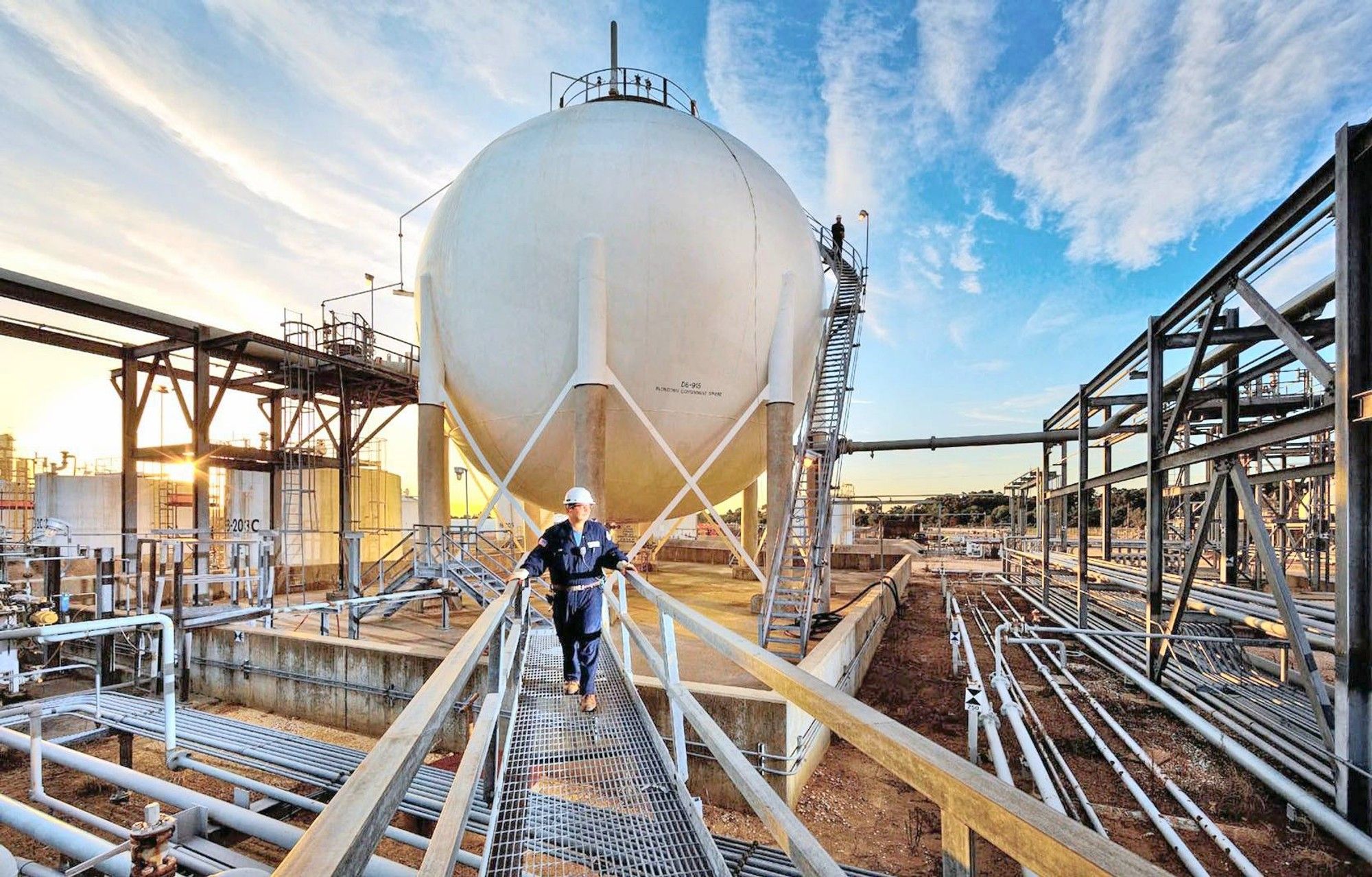 Sasol tanks as it postpones release of results due to Lake Charles ...