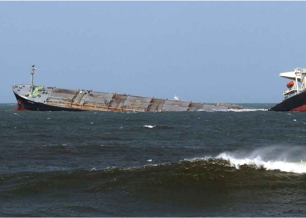 Smart move to remove oil from ship