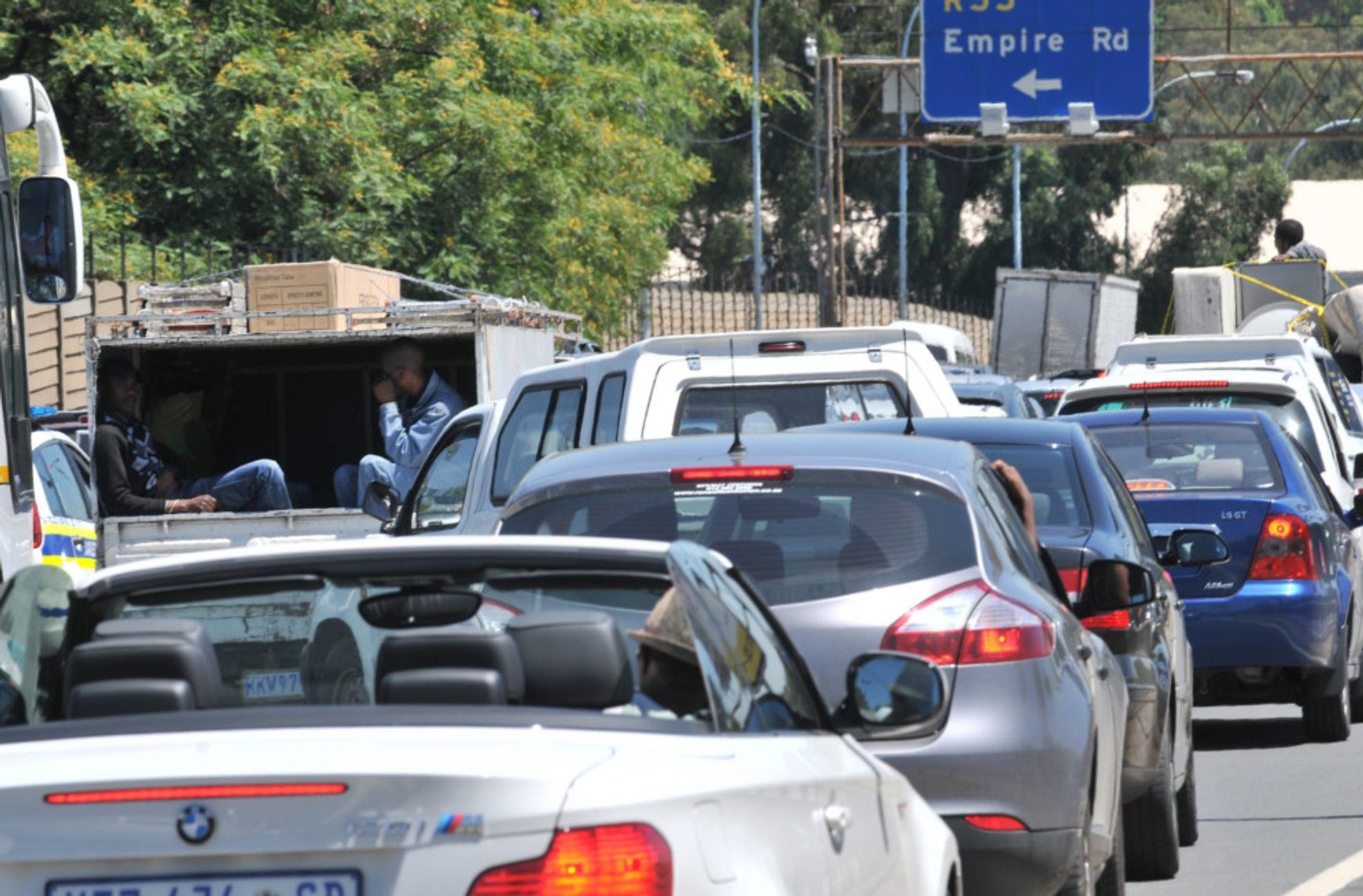 Crashes on N1 near Waterfall City cause traffic jams on the M1, N3