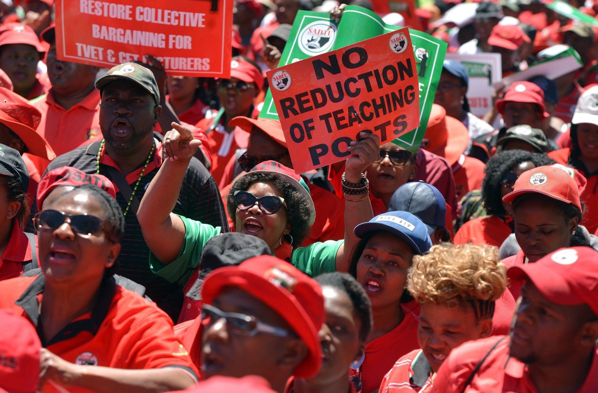 Cosatu and Nehawu rally support for Sadtu as they celebrate their 10th ...