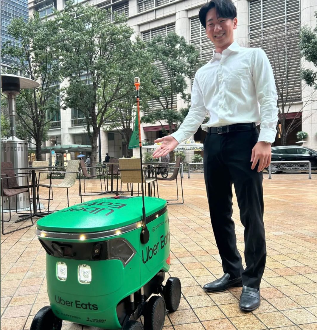Uber Eats partners with Starship for autonomous delivery robots in the UK
