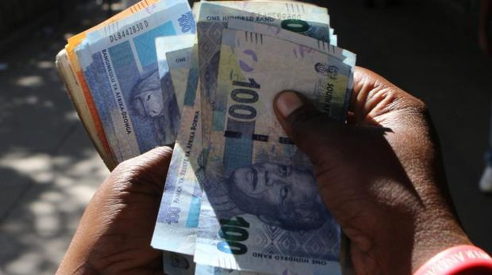 Rand sinks on US jobs data