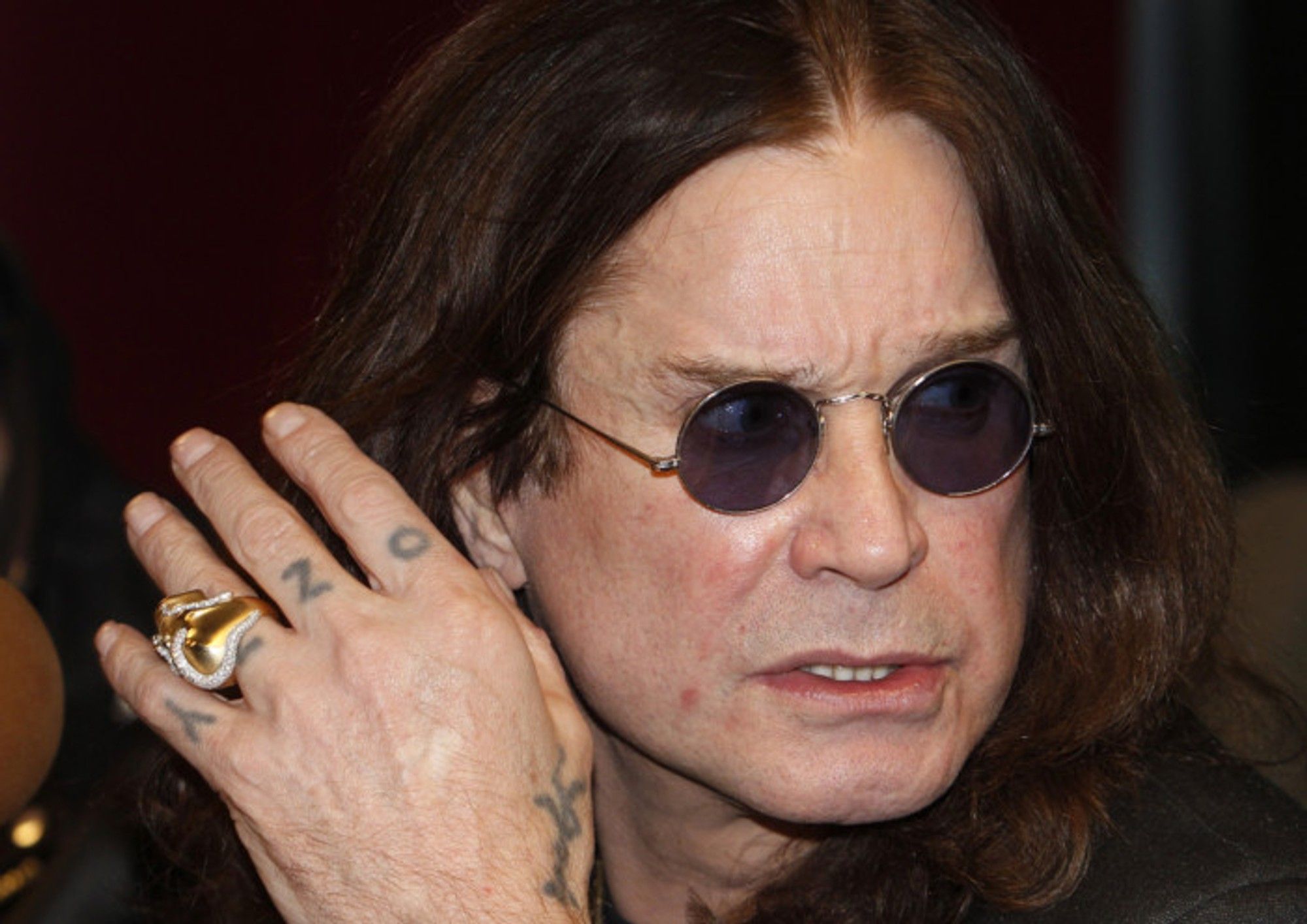 Ozzy jets in blankey for son