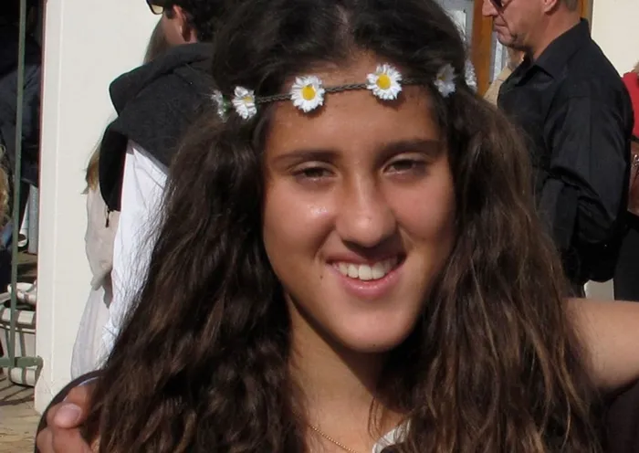 Thousands at vigil for teen