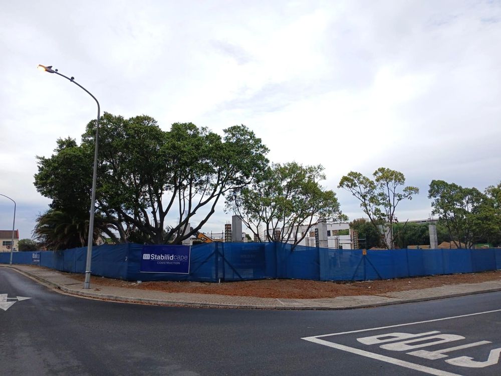 Pinelands residents voice concerns over Checkers liquor licence application