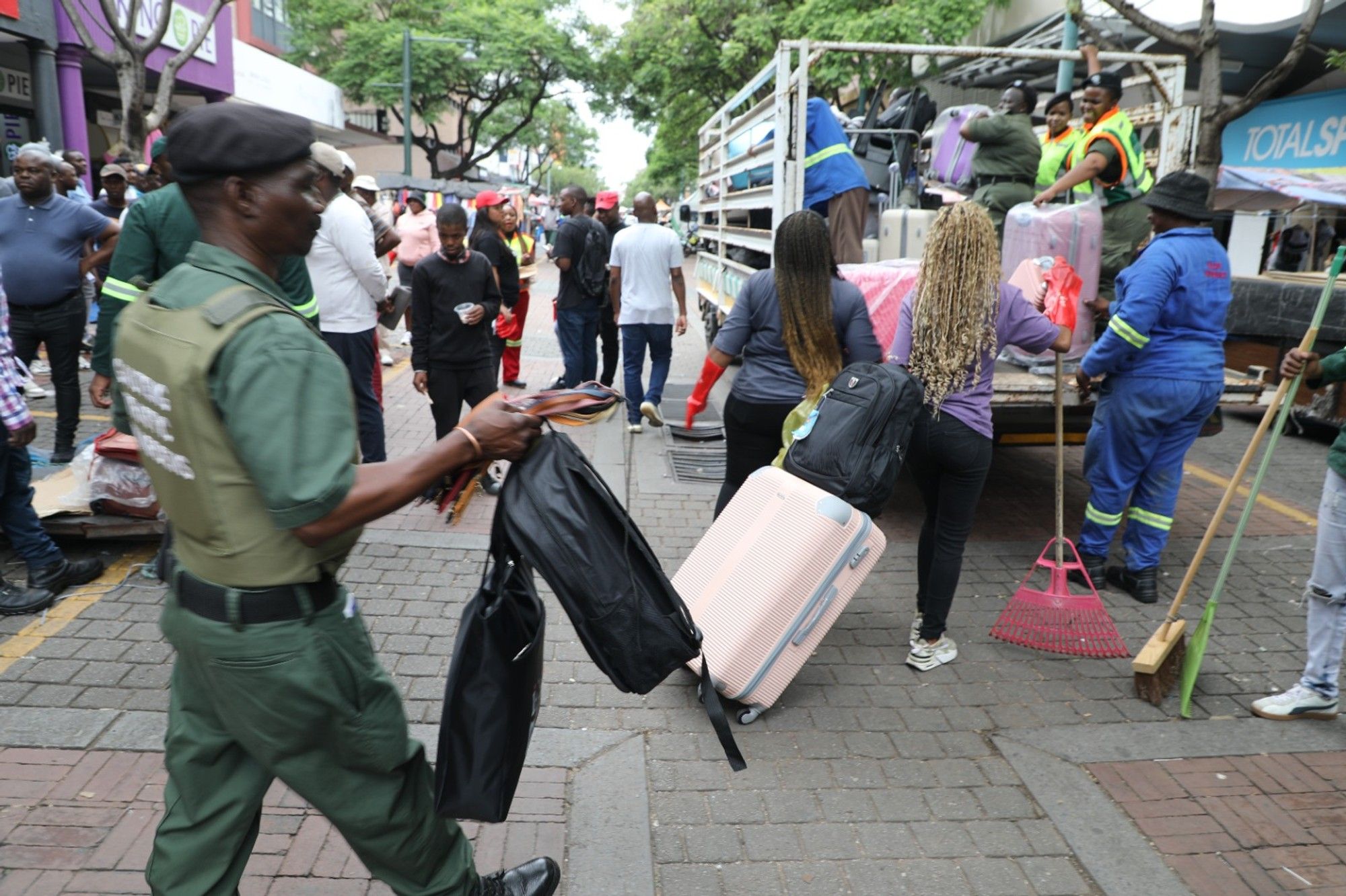 Tshwane Barekisi Forum supports anti-crime operation to revitalise ...