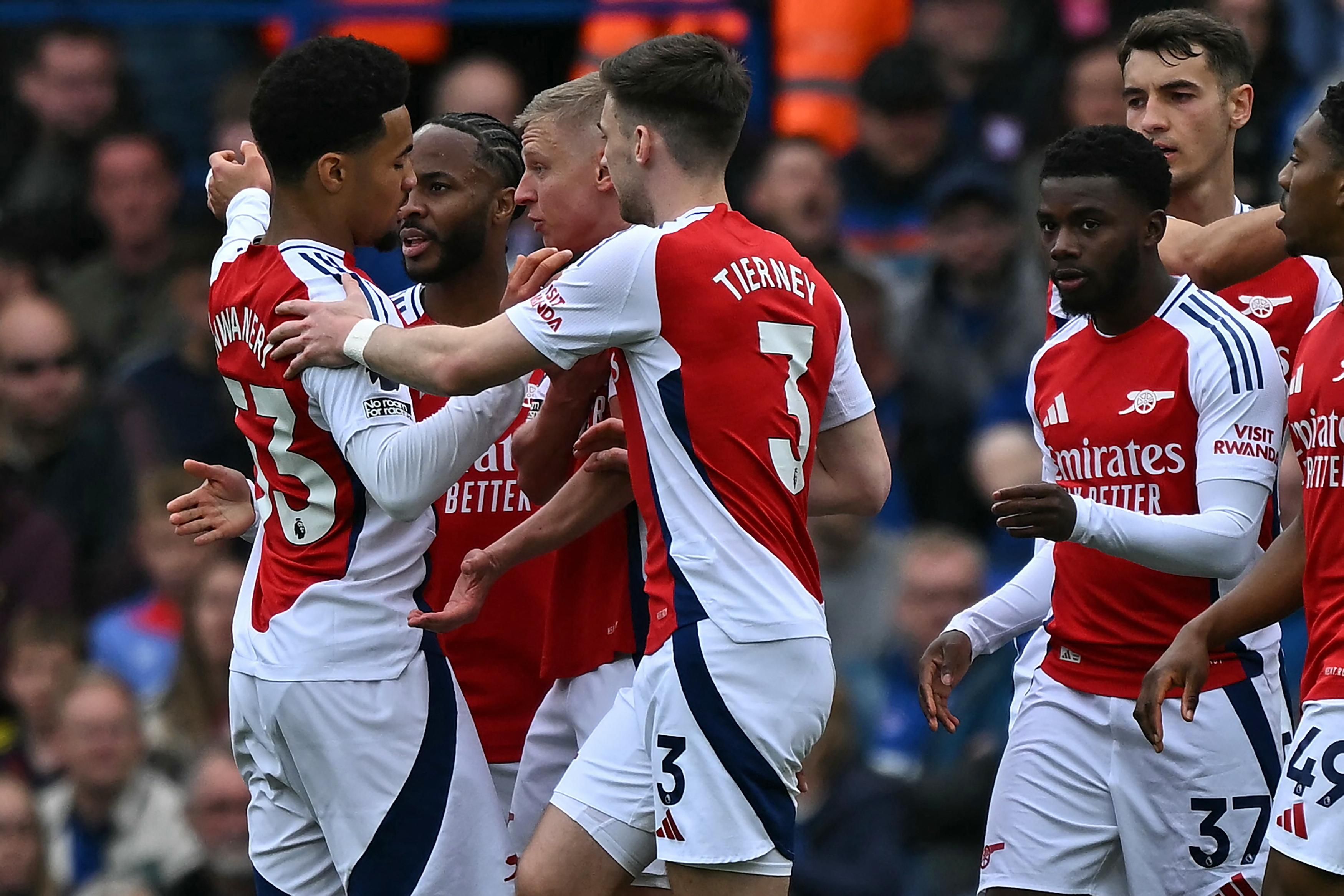 EPL Wrap: Arsenal make Liverpool wait for title party, Chelsea beat Fulham