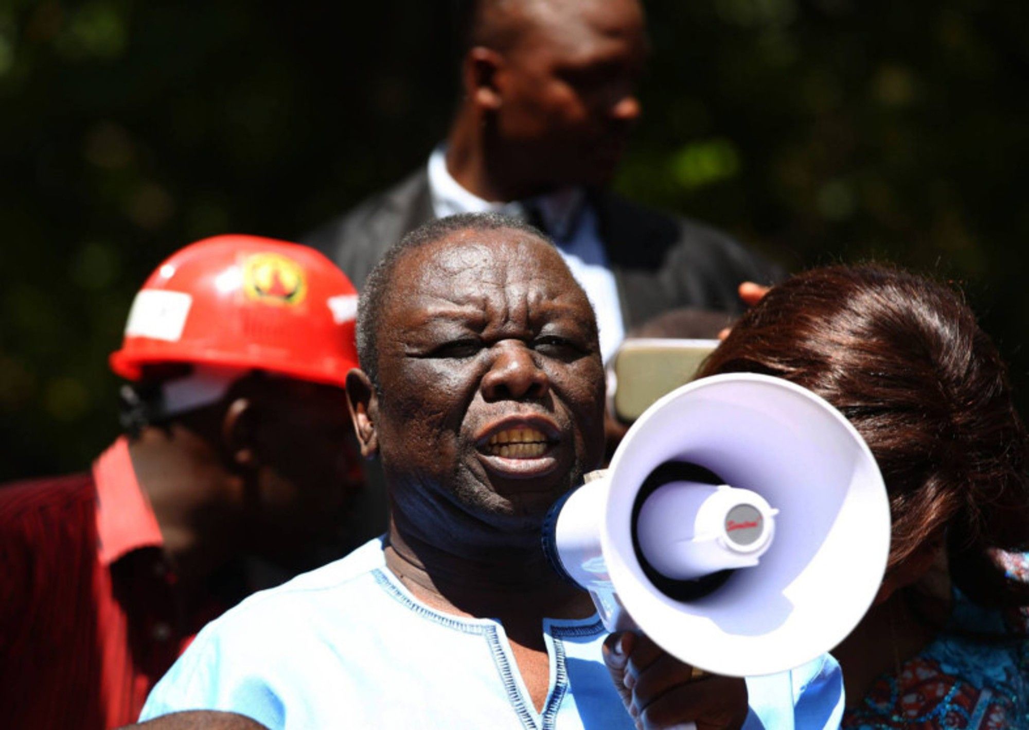 Zimbabwe's opposition faces tough choice