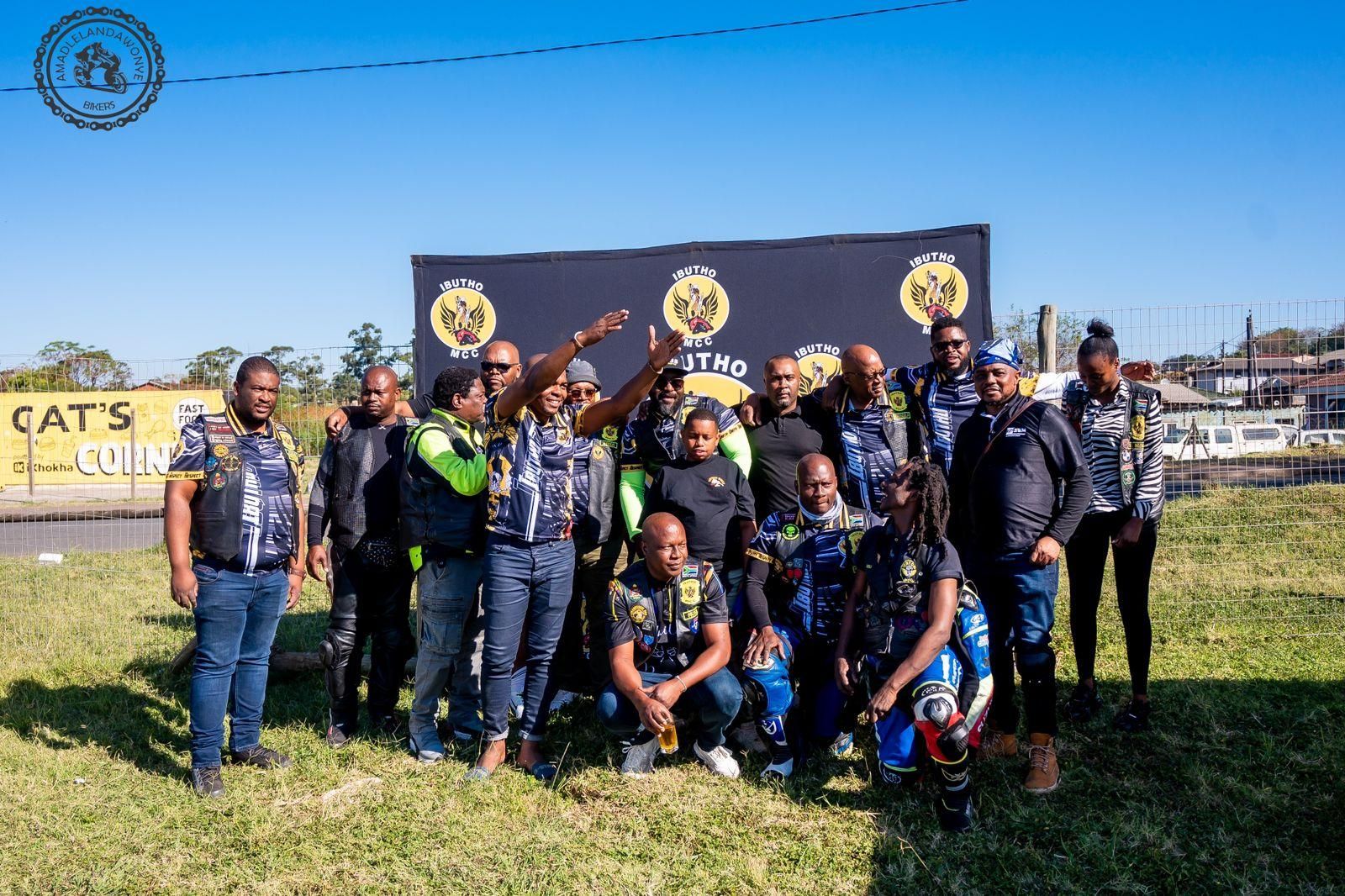 Izithombe zemicimbi Julayi 15