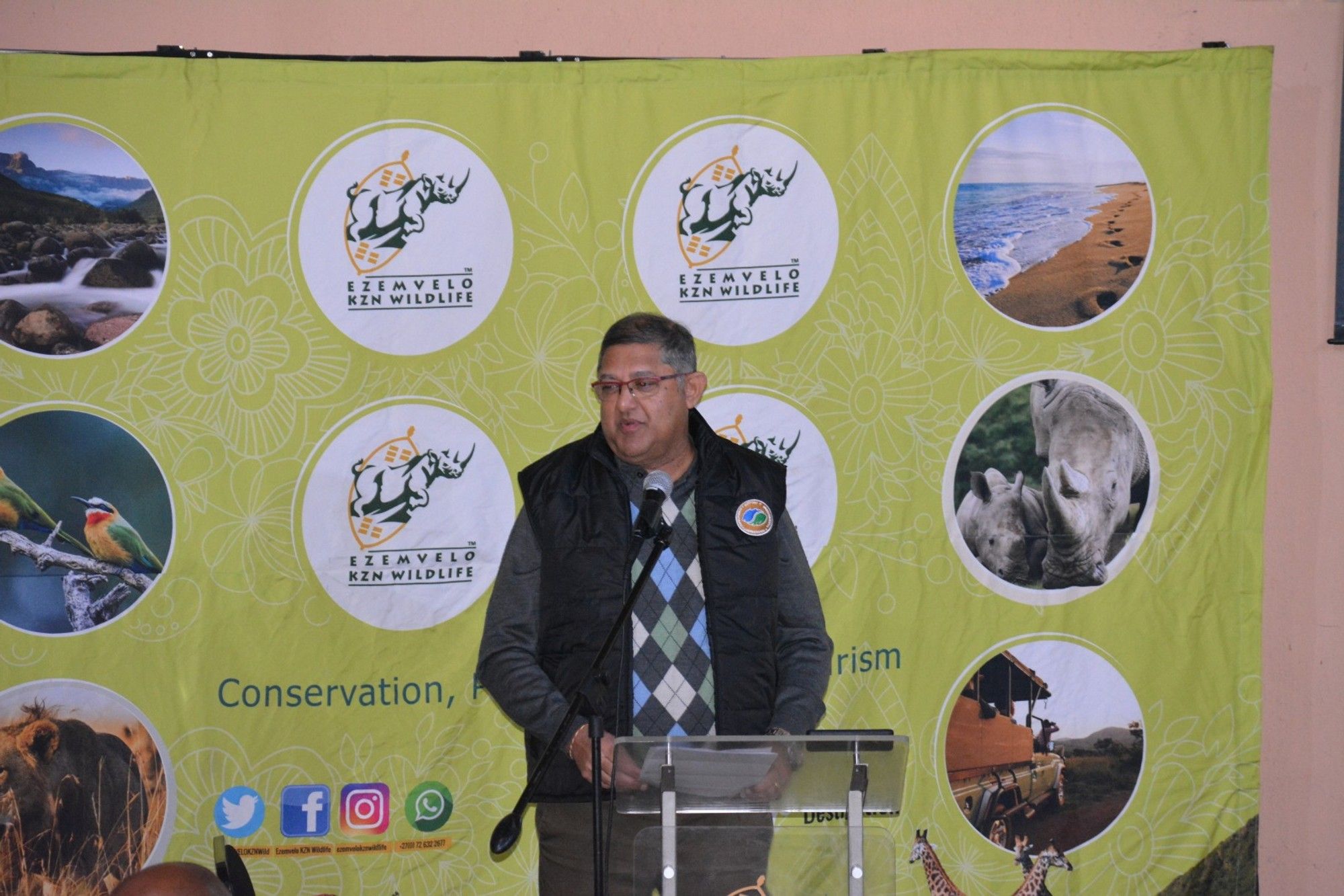 IPhini likaNgqongqoshe lincome uhlelo lokuhlengwa kobhejane