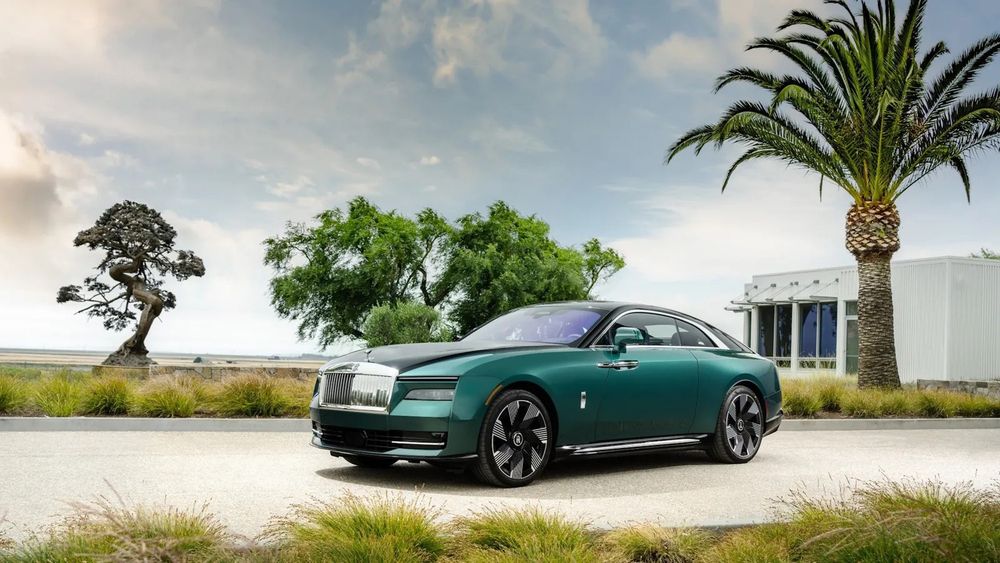 Rolls-Royce Specter is the first electric car from the luxury brand