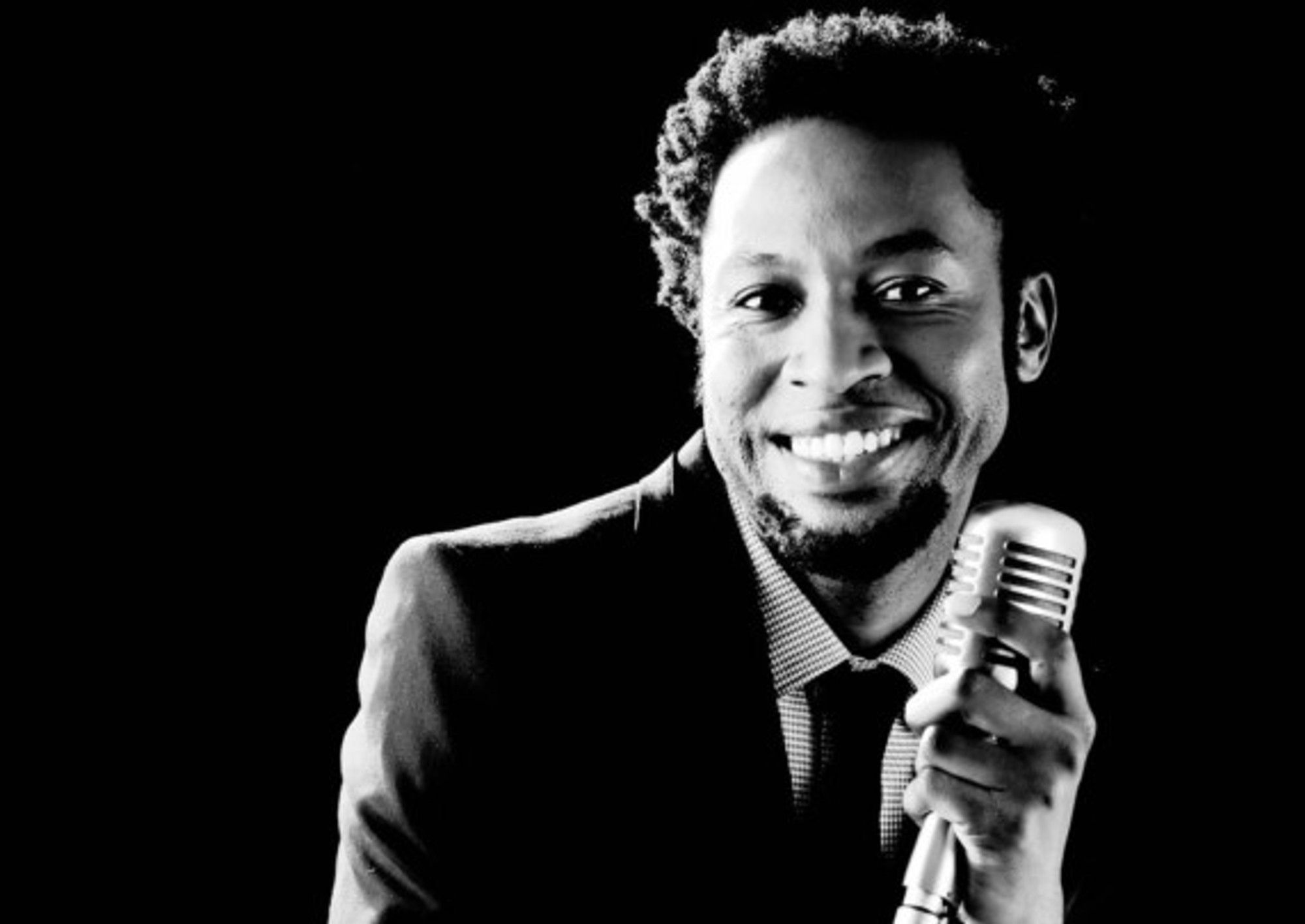 Crooner turns comeback kid