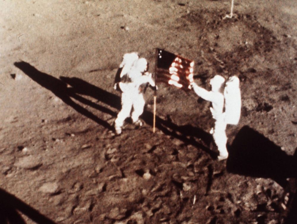 The moon has lost its son