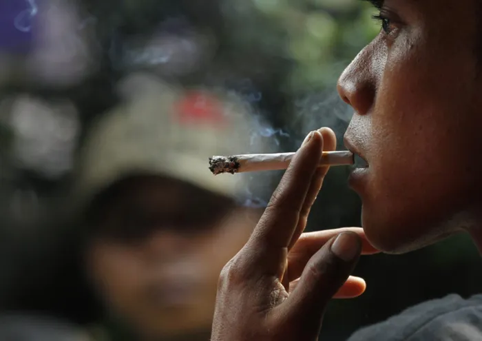 Puffing kids highlight smoking epidemic