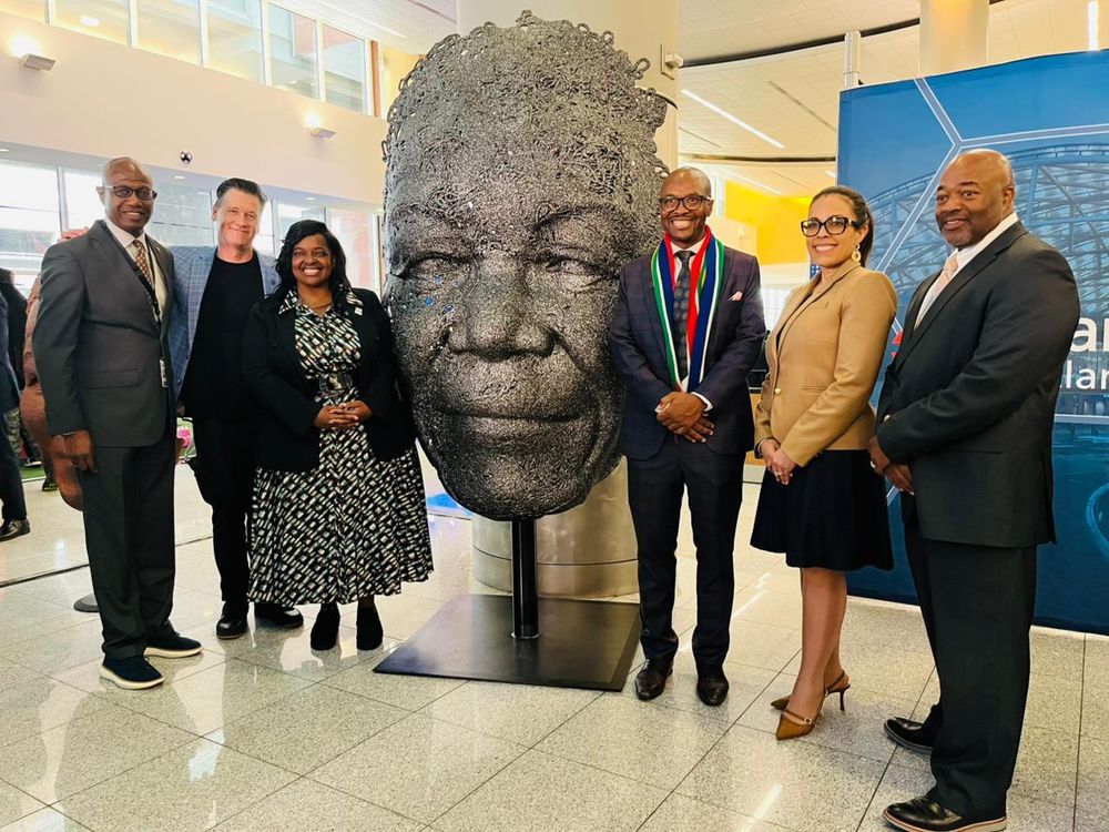Unveiling Nelson Mandela's statue at Atlanta Airport: A symbol of ...