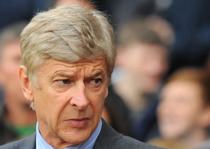 Wenger not giving up on title hopes